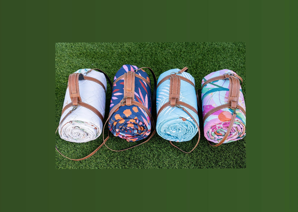 Pik•Nik Australia | Machine Washable picnic rug | Wind pegs included